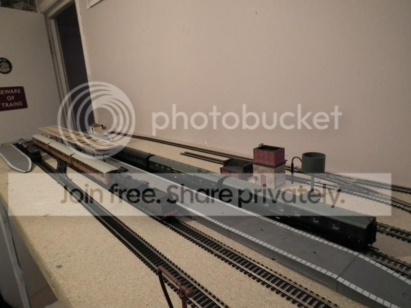 Kidderminster, OO Gauge Layout Based on the SVR - New Railway Modellers ...